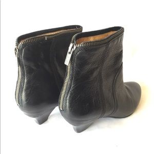 Frye | Shoes | Frye Steffie Zip Short Bootie | Poshmark